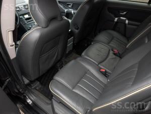 Black Volvo XC90 2013 in Jurmala, with an engine capacity of 2.40 L and mileage of 0 thousand km for 11550 €, photo 22 on AUTOMOTO.COM.LV