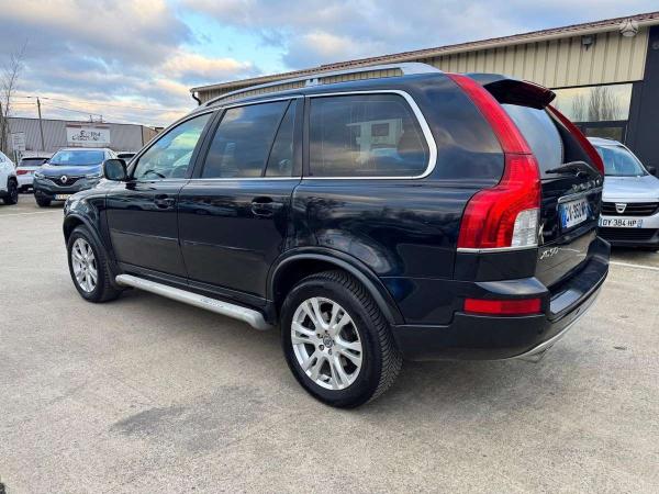 Melns Volvo XC90 2013 Tauragė, ar dzinēja tilpumu 2.40 L un nobraukumu 320 tūkst. km par 9500 €, foto 4 vietnē AUTOMOTO.COM.LV