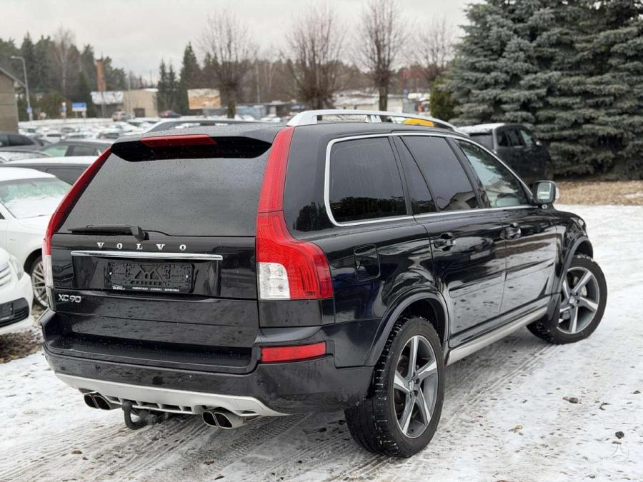 Черный Вольво ХС90 2013 в Утена, объемом двигателя 2.40 л и пробегом 289 тыс. км за 10990 €, фото 2 на AUTOMOTO.COM.LV