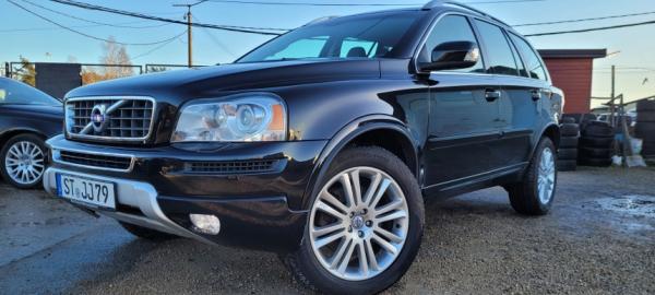 Black Volvo XC90 2013 in Riga, with an engine capacity of 2.40 L and mileage of 276 thousand km for 11900 €, photo 2 on AUTOMOTO.COM.LV