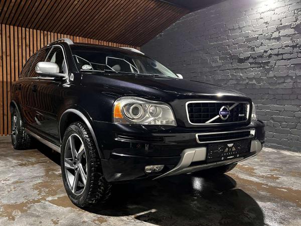 Melns Volvo XC90 2013 Utena, ar dzinēja tilpumu 2.40 L un nobraukumu 307 tūkst. km par 11750 €, foto 1 vietnē AUTOMOTO.COM.LV