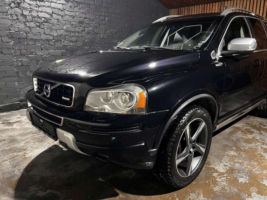 Melns Volvo XC90 2013 Utena, ar dzinēja tilpumu 2.40 L un nobraukumu 307 tūkst. km par 11750 €, foto 3 vietnē AUTOMOTO.COM.LV