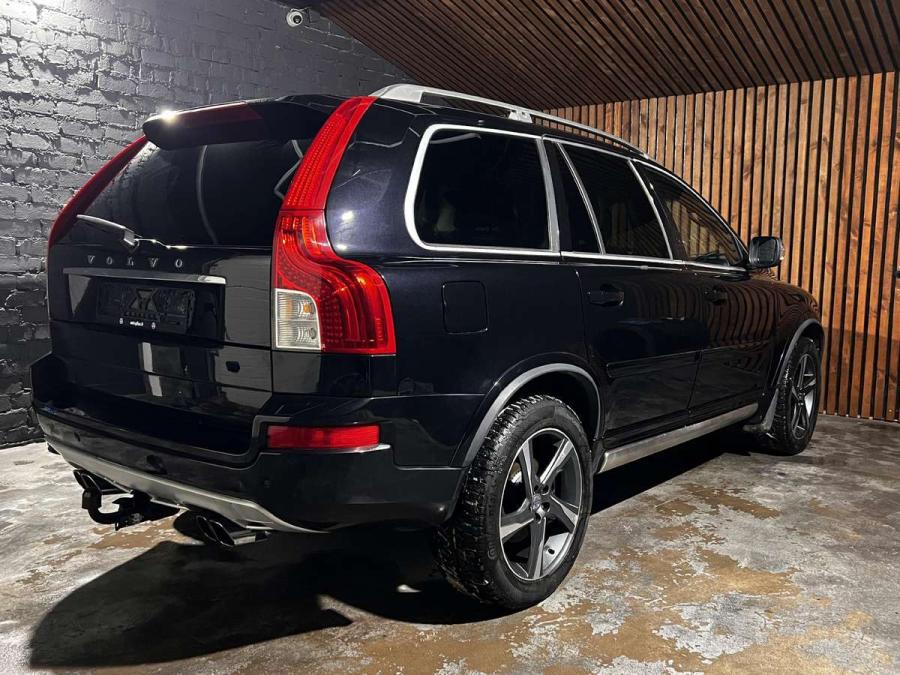 Melns Volvo XC90 2013 Utena, ar dzinēja tilpumu 2.40 L un nobraukumu 307 tūkst. km par 11750 €, foto 10 vietnē AUTOMOTO.COM.LV