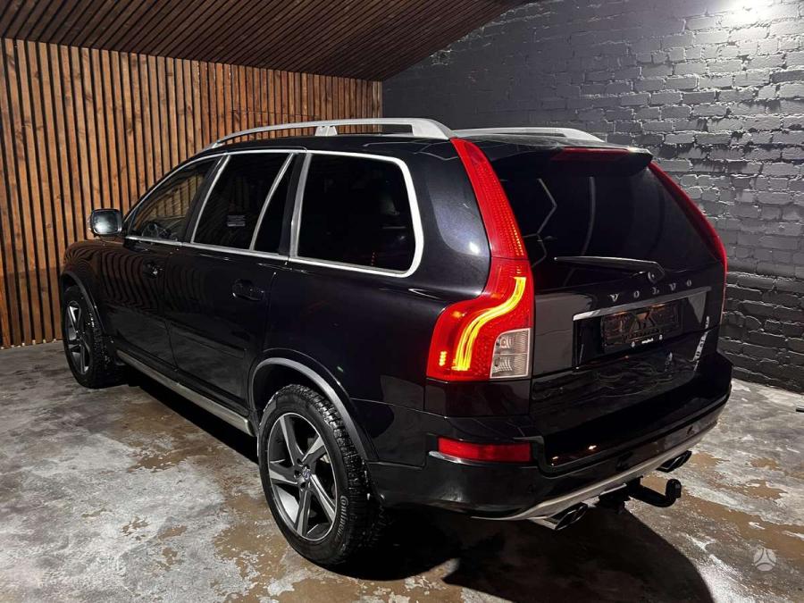 Melns Volvo XC90 2013 Utena, ar dzinēja tilpumu 2.40 L un nobraukumu 307 tūkst. km par 11750 €, foto 12 vietnē AUTOMOTO.COM.LV