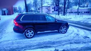 Melns Volvo XC90 2013 Klaipėda, ar dzinēja tilpumu 2.40 L un nobraukumu 284 tūkst. km par 10200 €, foto  vietnē AUTOMOTO.COM.LV