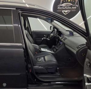 Black Volvo XC90 2013 in Marijampole, with an engine capacity of 2.40 L and mileage of 273 thousand km for 11999 €, photo 20 on AUTOMOTO.COM.LV