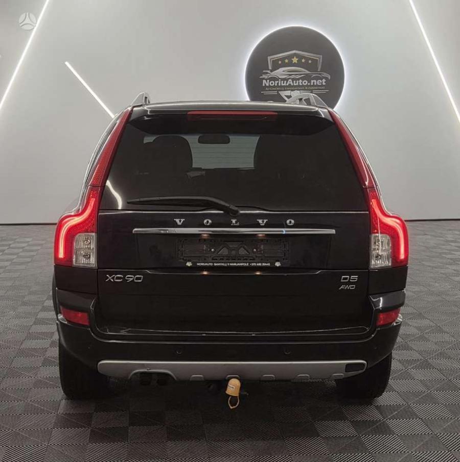 Black Volvo XC90 2013 in Marijampole, with an engine capacity of 2.40 L and mileage of 273 thousand km for 11999 €, photo 34 on AUTOMOTO.COM.LV
