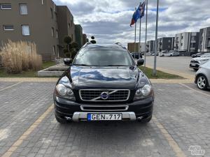 Black Volvo XC90 2013 in Kaunas, with an engine capacity of 2.40 L and mileage of 328 thousand km for 7999 €, photo 3 on AUTOMOTO.COM.LV