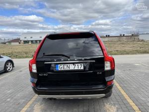 Black Volvo XC90 2013 in Kaunas, with an engine capacity of 2.40 L and mileage of 328 thousand km for 7999 €, photo 7 on AUTOMOTO.COM.LV