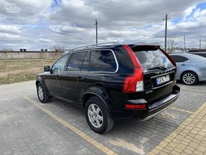 Black Volvo XC90 2013 in Kaunas, with an engine capacity of 2.40 L and mileage of 328 thousand km for 7999 €, photo 8 on AUTOMOTO.COM.LV