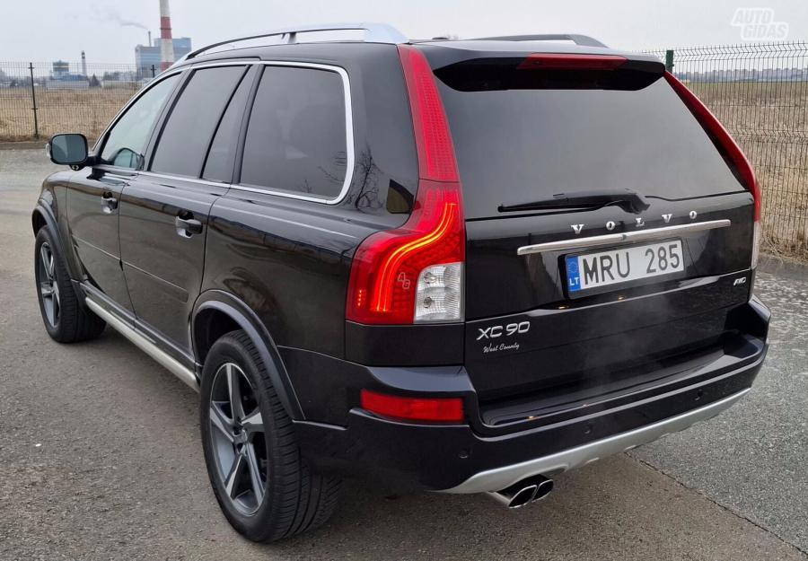 Black Volvo XC90 2013 in Klaipeda, with an engine capacity of 3.20 L and mileage of 302 thousand km for 9500 €, photo 4 on AUTOMOTO.COM.LV
