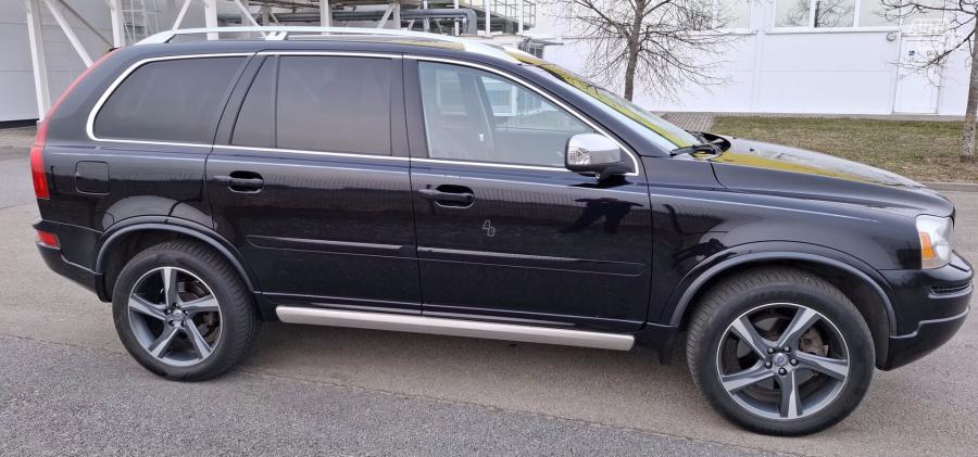 Black Volvo XC90 2013 in Klaipeda, with an engine capacity of 3.20 L and mileage of 302 thousand km for 9500 €, photo 7 on AUTOMOTO.COM.LV