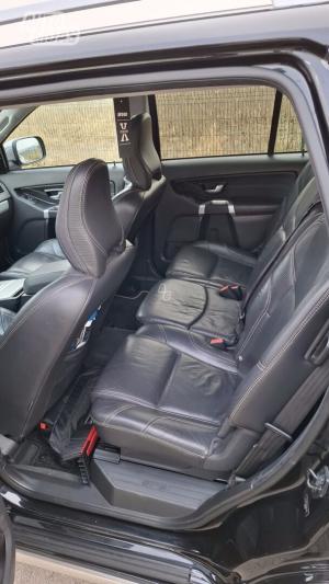 Black Volvo XC90 2013 in Klaipeda, with an engine capacity of 3.20 L and mileage of 302 thousand km for 9500 €, photo 12 on AUTOMOTO.COM.LV