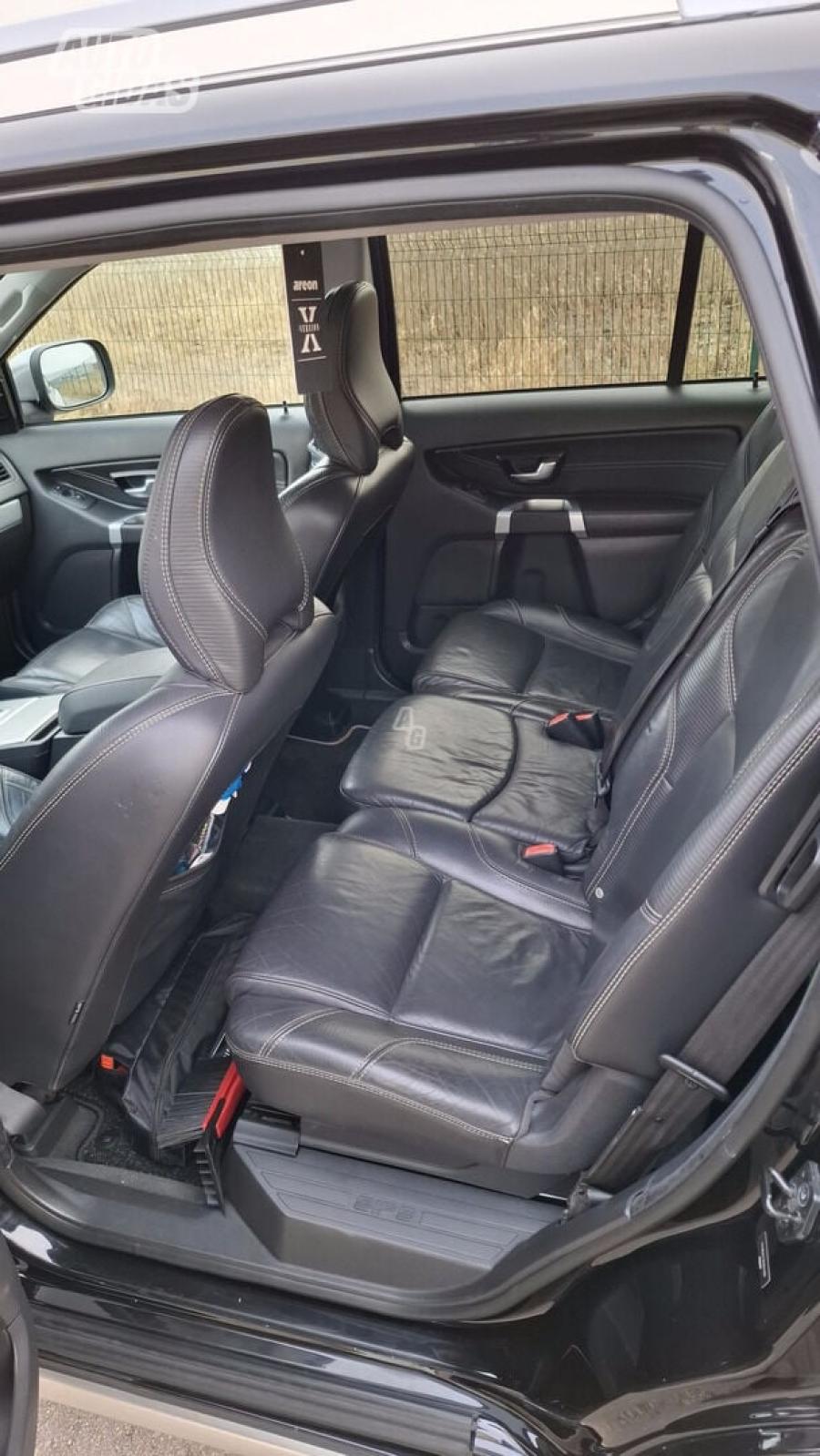 Black Volvo XC90 2013 in Klaipeda, with an engine capacity of 3.20 L and mileage of 302 thousand km for 9500 €, photo 12 on AUTOMOTO.COM.LV