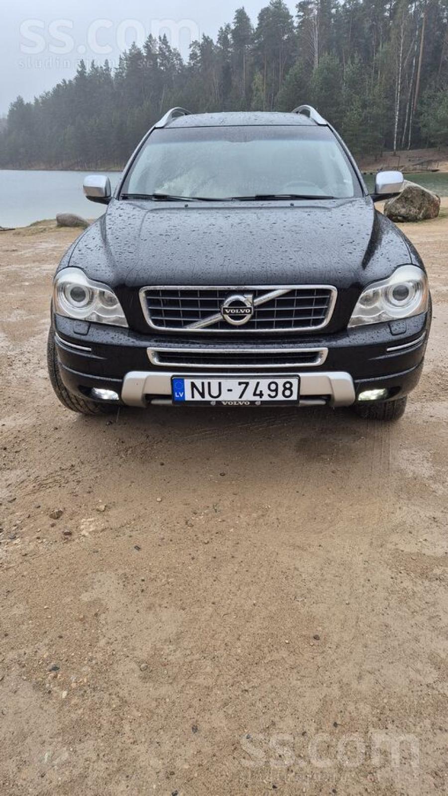 Melns Volvo XC90 2013 Ogre, ar dzinēja tilpumu 2.40 L un nobraukumu 310 tūkst. km par 12350 €, foto 1 vietnē AUTOMOTO.COM.LV