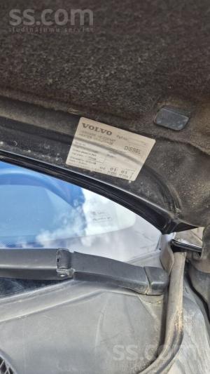 Melns Volvo XC90 2013 Ogre, ar dzinēja tilpumu 2.40 L un nobraukumu 310 tūkst. km par 12350 €, foto 12 vietnē AUTOMOTO.COM.LV
