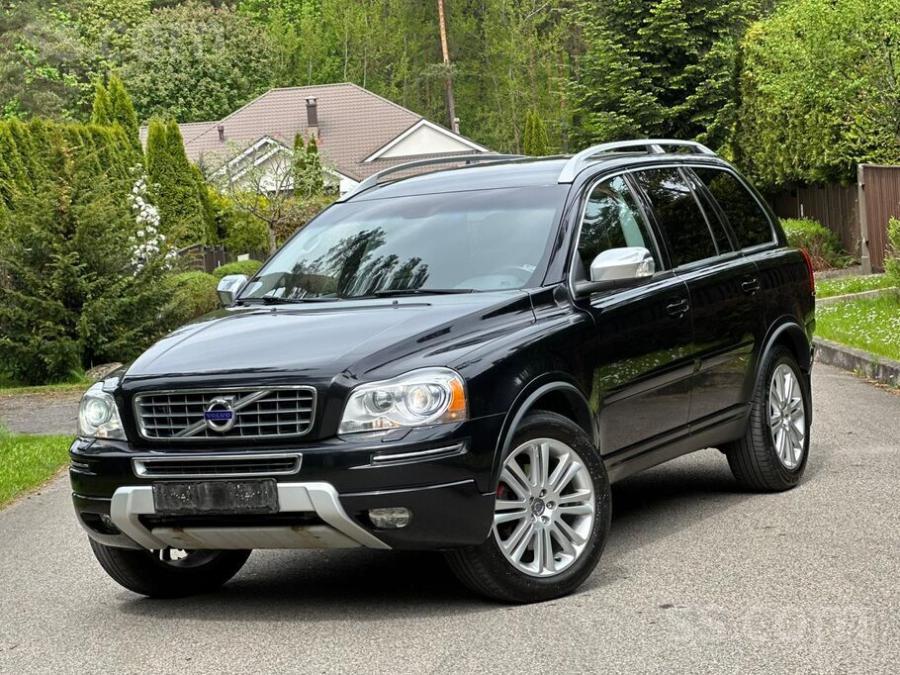 Melns Volvo XC90 2013 Rīga, ar dzinēja tilpumu 2.40 L un nobraukumu 326 tūkst. km par 10950 €, foto 1 vietnē AUTOMOTO.COM.LV