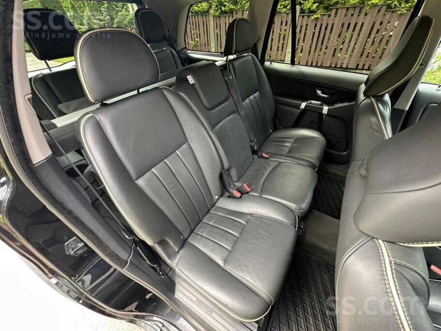 Melns Volvo XC90 2013 Rīga, ar dzinēja tilpumu 2.40 L un nobraukumu 326 tūkst. km par 10950 €, foto 21 vietnē AUTOMOTO.COM.LV