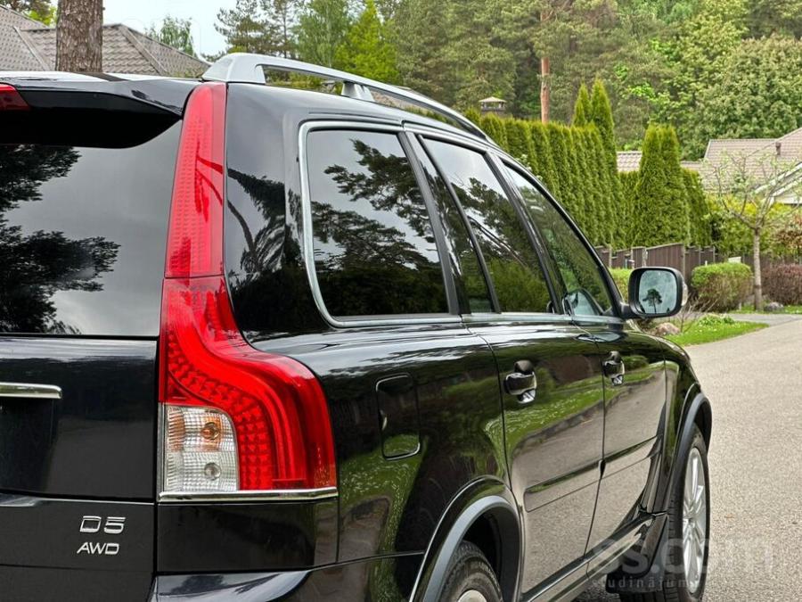 Melns Volvo XC90 2013 Rīga, ar dzinēja tilpumu 2.40 L un nobraukumu 326 tūkst. km par 10950 €, foto 24 vietnē AUTOMOTO.COM.LV