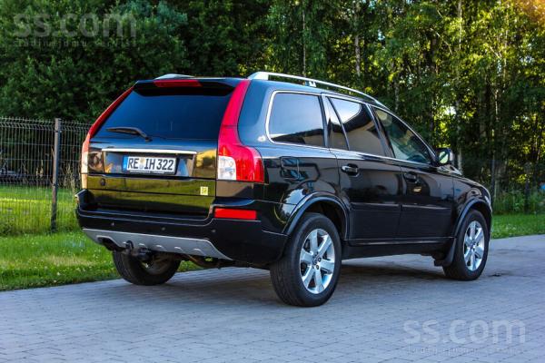 Melns Volvo XC90 2013 Jelgava, ar dzinēja tilpumu 2.40 L un nobraukumu 232 tūkst. km par 11590 €, foto 2 vietnē AUTOMOTO.COM.LV