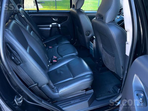 Melns Volvo XC90 2013 Jelgava, ar dzinēja tilpumu 2.40 L un nobraukumu 232 tūkst. km par 11590 €, foto 4 vietnē AUTOMOTO.COM.LV