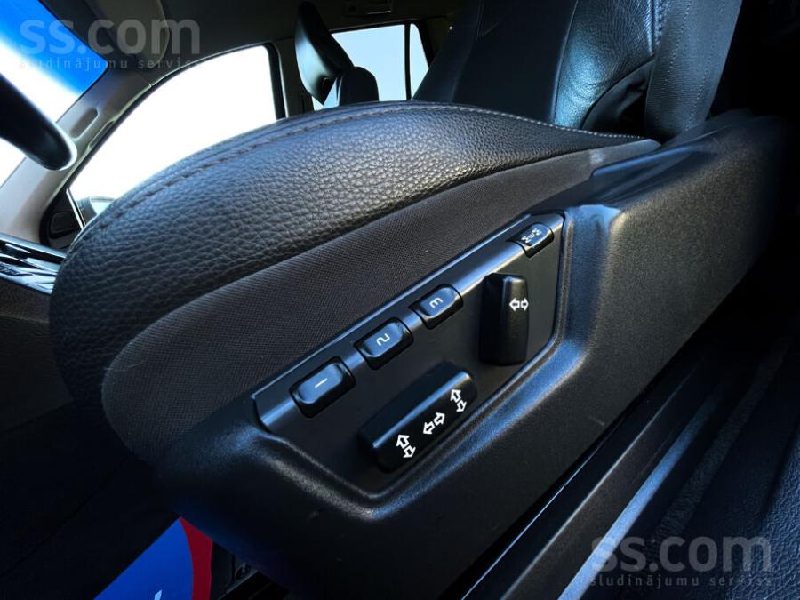 Melns Volvo XC90 2013 Jelgava, ar dzinēja tilpumu 2.40 L un nobraukumu 232 tūkst. km par 11590 €, foto 12 vietnē AUTOMOTO.COM.LV