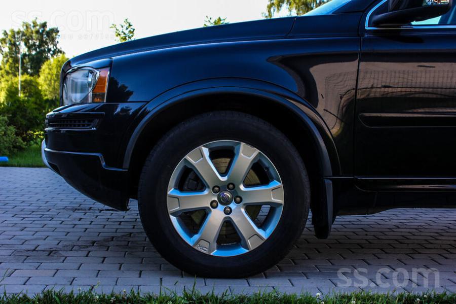 Melns Volvo XC90 2013 Jelgava, ar dzinēja tilpumu 2.40 L un nobraukumu 232 tūkst. km par 11590 €, foto 26 vietnē AUTOMOTO.COM.LV