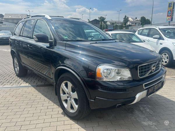 Melns Volvo XC90 2013 Kauņa, ar dzinēja tilpumu 2.40 L un nobraukumu 300 tūkst. km par 10800 €, foto 2 vietnē AUTOMOTO.COM.LV