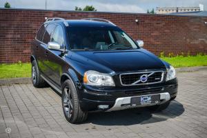 Black Volvo XC90 2013 in Marijampole, with an engine capacity of 2.40 L and mileage of 261 thousand km for 11950 €, photo 3 on AUTOMOTO.COM.LV