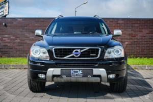 Black Volvo XC90 2013 in Marijampole, with an engine capacity of 2.40 L and mileage of 261 thousand km for 11950 €, photo 4 on AUTOMOTO.COM.LV
