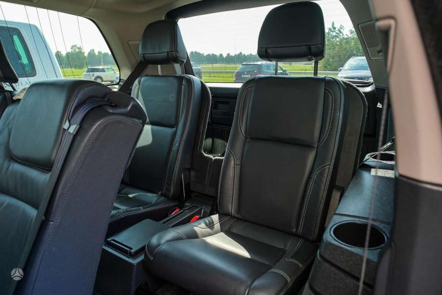 Black Volvo XC90 2013 in Marijampole, with an engine capacity of 2.40 L and mileage of 261 thousand km for 11950 €, photo 33 on AUTOMOTO.COM.LV