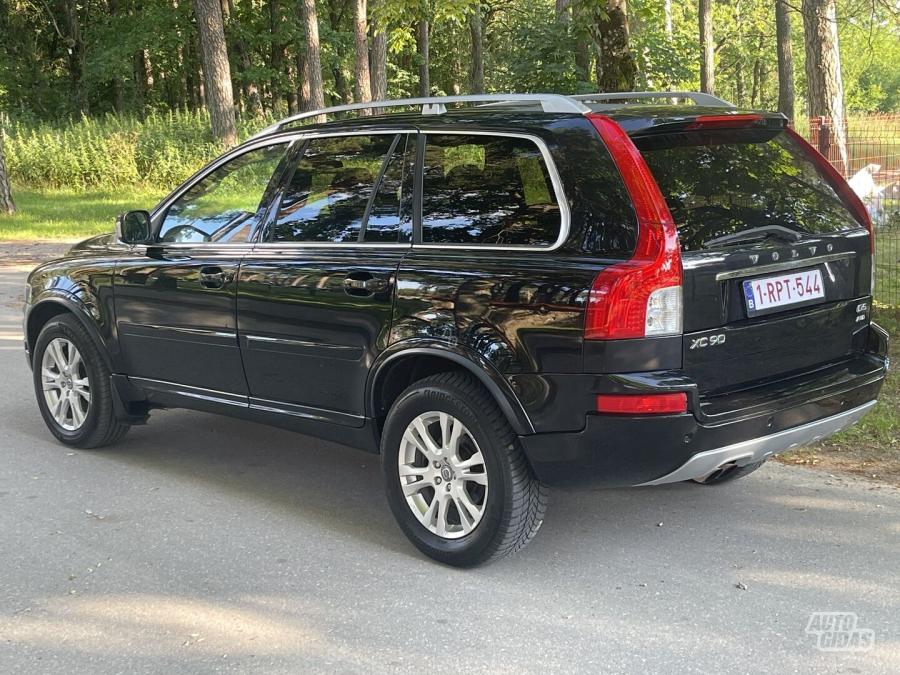 Melns Volvo XC90 2013 Viļņa, ar dzinēja tilpumu 2.40 L un nobraukumu 258 tūkst. km par 9200 €, foto 5 vietnē AUTOMOTO.COM.LV