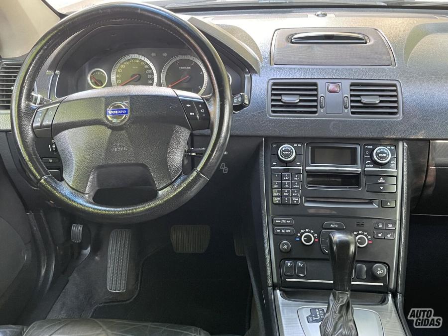 Melns Volvo XC90 2013 Viļņa, ar dzinēja tilpumu 2.40 L un nobraukumu 258 tūkst. km par 9200 €, foto 8 vietnē AUTOMOTO.COM.LV