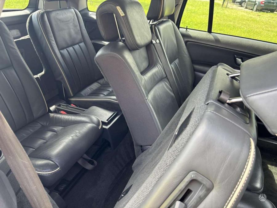 Black Volvo XC90 2013 in Prienai, with an engine capacity of 3.19 L and mileage of 229 thousand km for 7900 €, photo 13 on AUTOMOTO.COM.LV