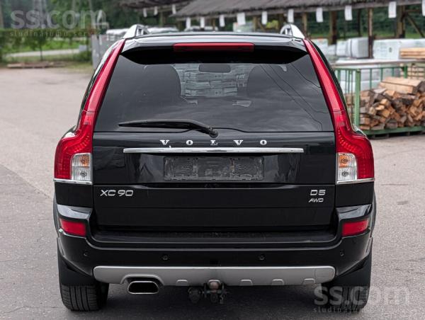 Black Volvo XC90 2013 in Jurmala, with an engine capacity of 2.40 L and mileage of 0 thousand km for 9950 €, photo 6 on AUTOMOTO.COM.LV