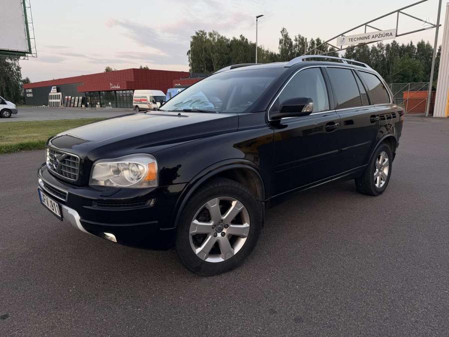 Melns Volvo XC90 2013 Kaišiadorys, ar dzinēja tilpumu 2.40 L un nobraukumu 350 tūkst. km par 12500 €, foto 1 vietnē AUTOMOTO.COM.LV