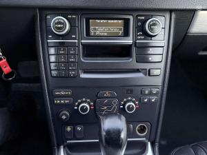 Melns Volvo XC90 2013 Kaišiadorys, ar dzinēja tilpumu 2.40 L un nobraukumu 350 tūkst. km par 12500 €, foto 25 vietnē AUTOMOTO.COM.LV