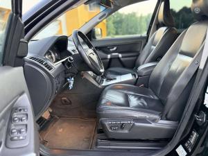 Melns Volvo XC90 2013 Kaišiadorys, ar dzinēja tilpumu 2.40 L un nobraukumu 350 tūkst. km par 12500 €, foto 31 vietnē AUTOMOTO.COM.LV