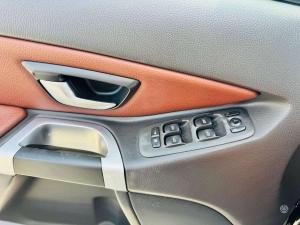 Melns Volvo XC90 2013 Kauņa, ar dzinēja tilpumu 2.40 L un nobraukumu 217 tūkst. km par 11300 €, foto 11 vietnē AUTOMOTO.COM.LV