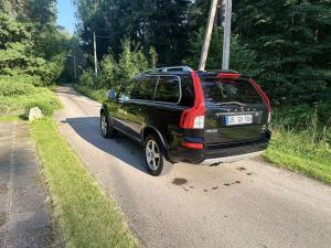 Melns Volvo XC90 2013 Viļņa, ar dzinēja tilpumu 2.40 L un nobraukumu 248 tūkst. km par 13000 €, foto 4 vietnē AUTOMOTO.COM.LV