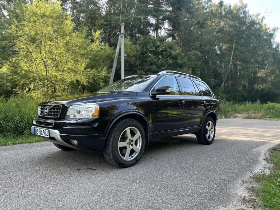 Melns Volvo XC90 2013 Viļņa, ar dzinēja tilpumu 2.40 L un nobraukumu 248 tūkst. km par 13000 €, foto 5 vietnē AUTOMOTO.COM.LV