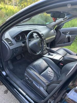 Melns Volvo XC90 2013 Viļņa, ar dzinēja tilpumu 2.40 L un nobraukumu 248 tūkst. km par 13000 €, foto 8 vietnē AUTOMOTO.COM.LV