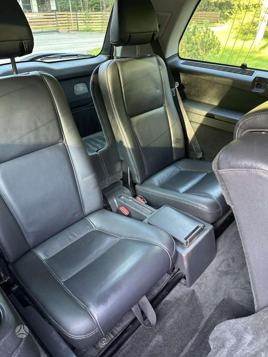 Melns Volvo XC90 2013 Viļņa, ar dzinēja tilpumu 2.40 L un nobraukumu 248 tūkst. km par 13000 €, foto 12 vietnē AUTOMOTO.COM.LV