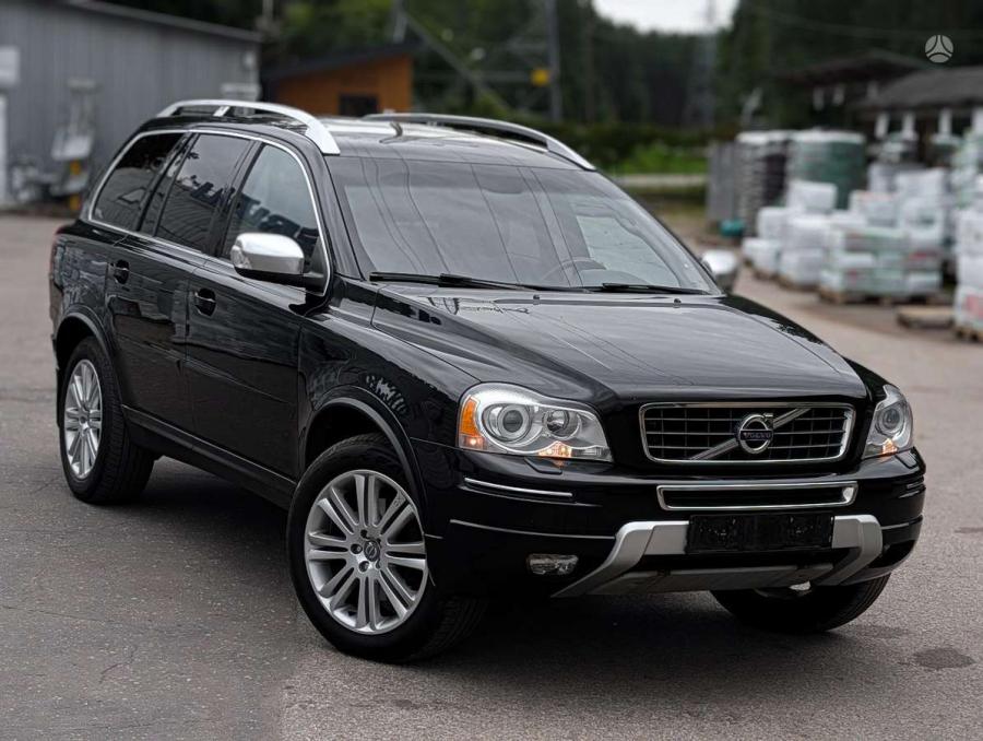Melns Volvo XC90 2013 Jūrmala, ar dzinēja tilpumu 2.40 L un nobraukumu 325 tūkst. km par 9450 €, foto 1 vietnē AUTOMOTO.COM.LV