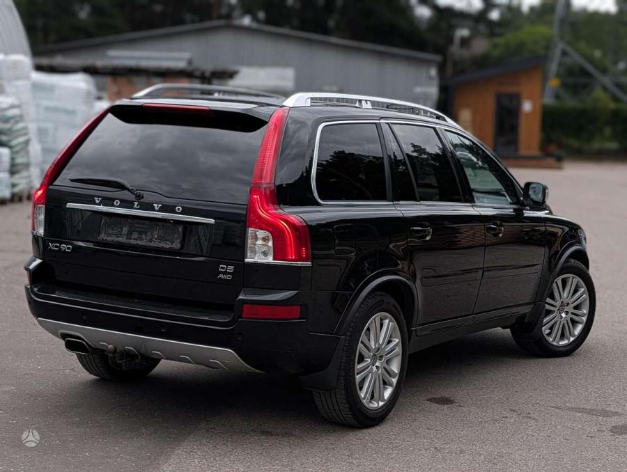 Melns Volvo XC90 2013 Jūrmala, ar dzinēja tilpumu 2.40 L un nobraukumu 325 tūkst. km par 9450 €, foto 5 vietnē AUTOMOTO.COM.LV