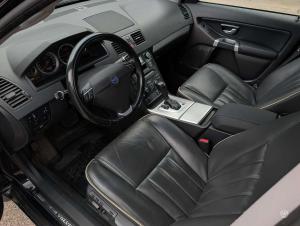 Melns Volvo XC90 2013 Jūrmala, ar dzinēja tilpumu 2.40 L un nobraukumu 325 tūkst. km par 9450 €, foto 8 vietnē AUTOMOTO.COM.LV
