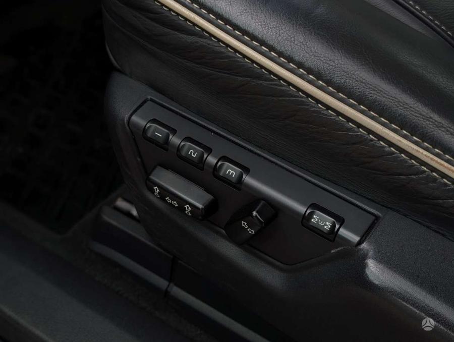 Melns Volvo XC90 2013 Jūrmala, ar dzinēja tilpumu 2.40 L un nobraukumu 325 tūkst. km par 9450 €, foto 9 vietnē AUTOMOTO.COM.LV