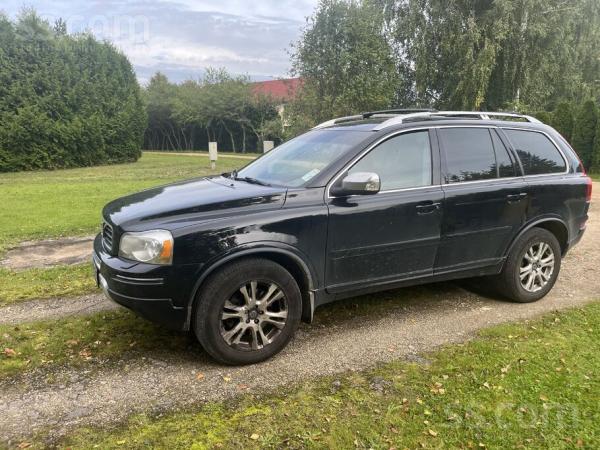 Black Volvo XC90 2013 in Ogre, with an engine capacity of 2.40 L and mileage of 314 thousand km for 8000 €, photo 3 on AUTOMOTO.COM.LV