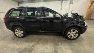 Black Volvo XC90 2014 in Kaunas, with an engine capacity of 2.40 L and mileage of 266 thousand km for 10500 €, photo 6 on AUTOMOTO.COM.LV