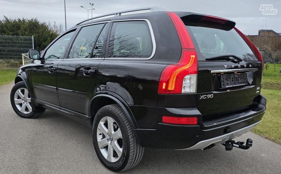 Melns Volvo XC90 2014 Šauļi, ar dzinēja tilpumu 2.40 L un nobraukumu 225 tūkst. km par 12450 €, foto 11 vietnē AUTOMOTO.COM.LV